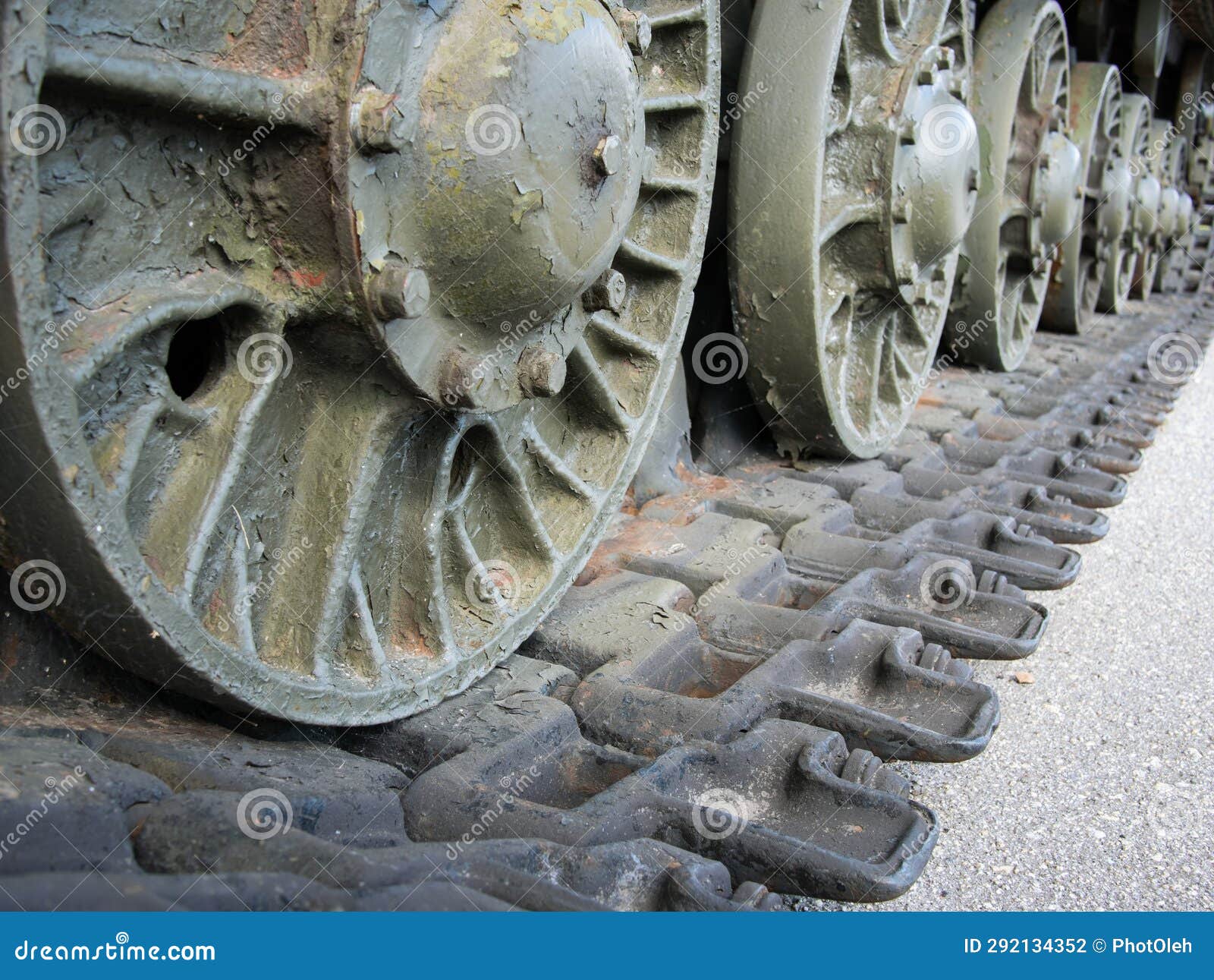 Tank track and rollers stock photo. Image of machine - 292134352