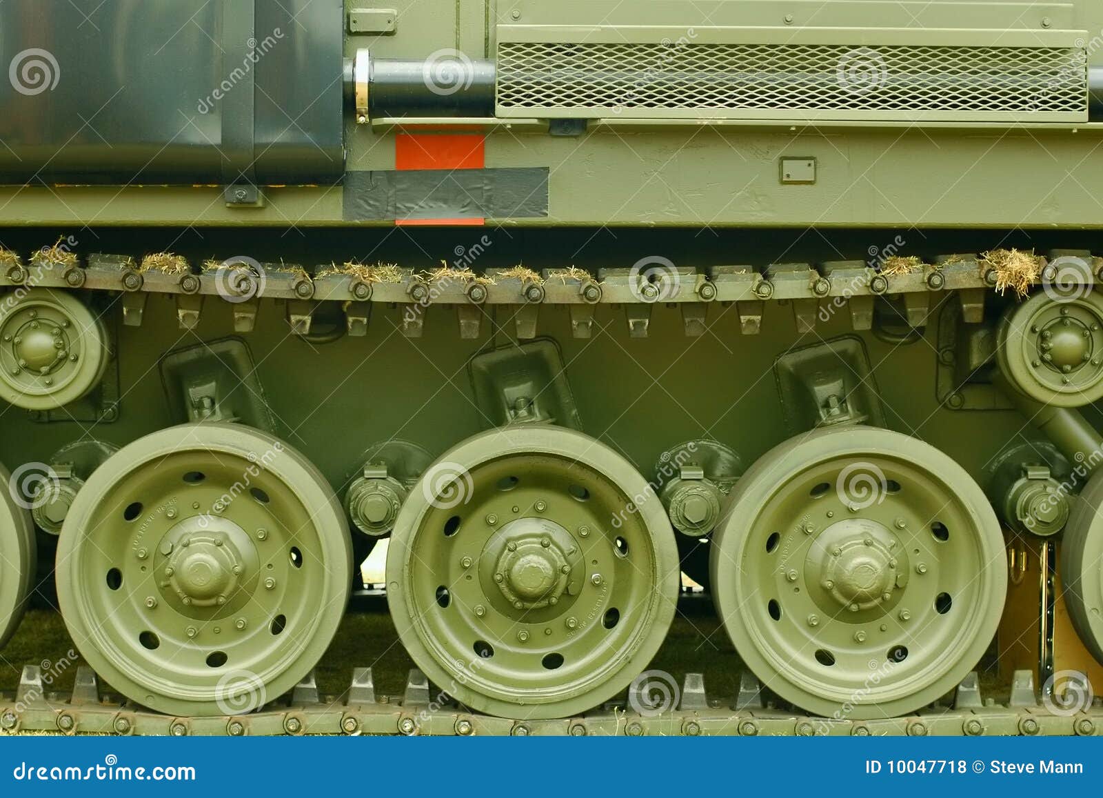 Tank tracks stock photo. Image of track, armour, tanks - 10047718