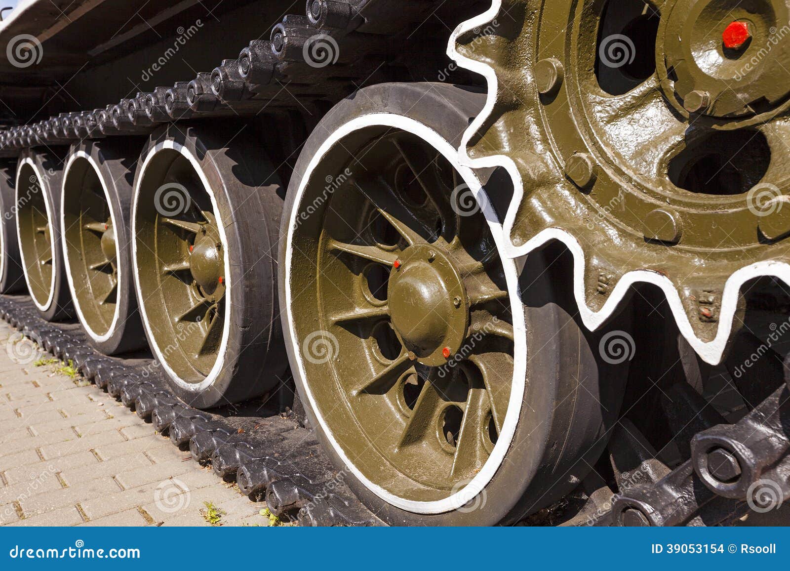 Tank wheels stock photo. Image of army, armored, camouflage - 39053154