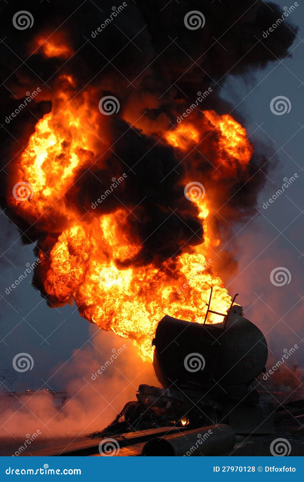 Tanker Fire stock photo. Image of petroleum, tank, emergency - 27970128