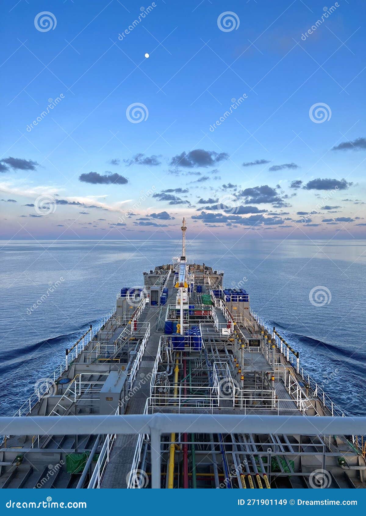 Tanker Ship in the Java Sea Stock Image - Image of channel, tanker ...