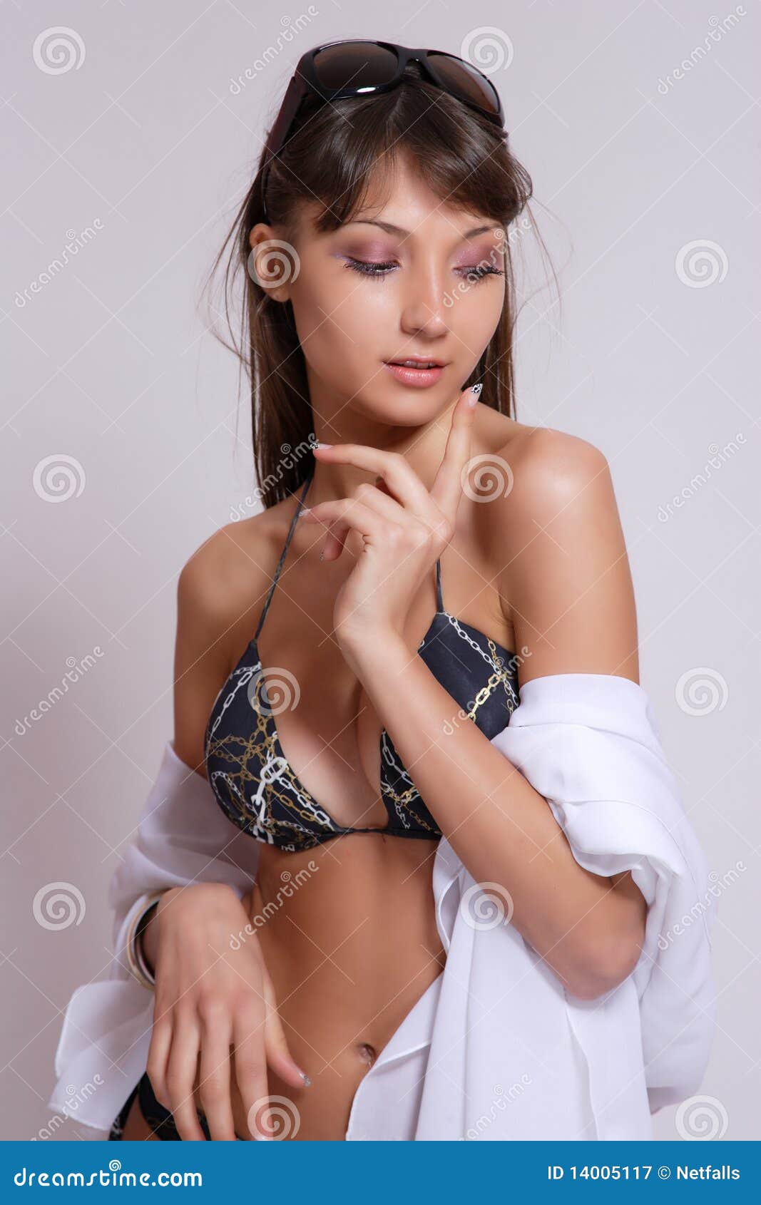 Tanned Woman Portrait With Sunglasses Stock Image Image Of Girl