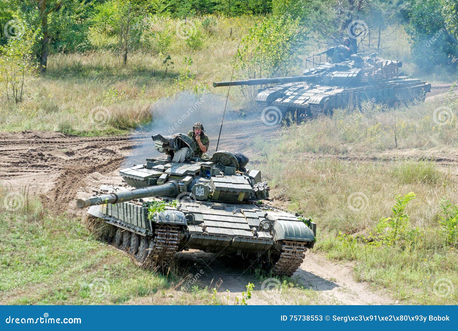 Tanque de guerra foto de stock editorial. Imagem de armado - 75738553