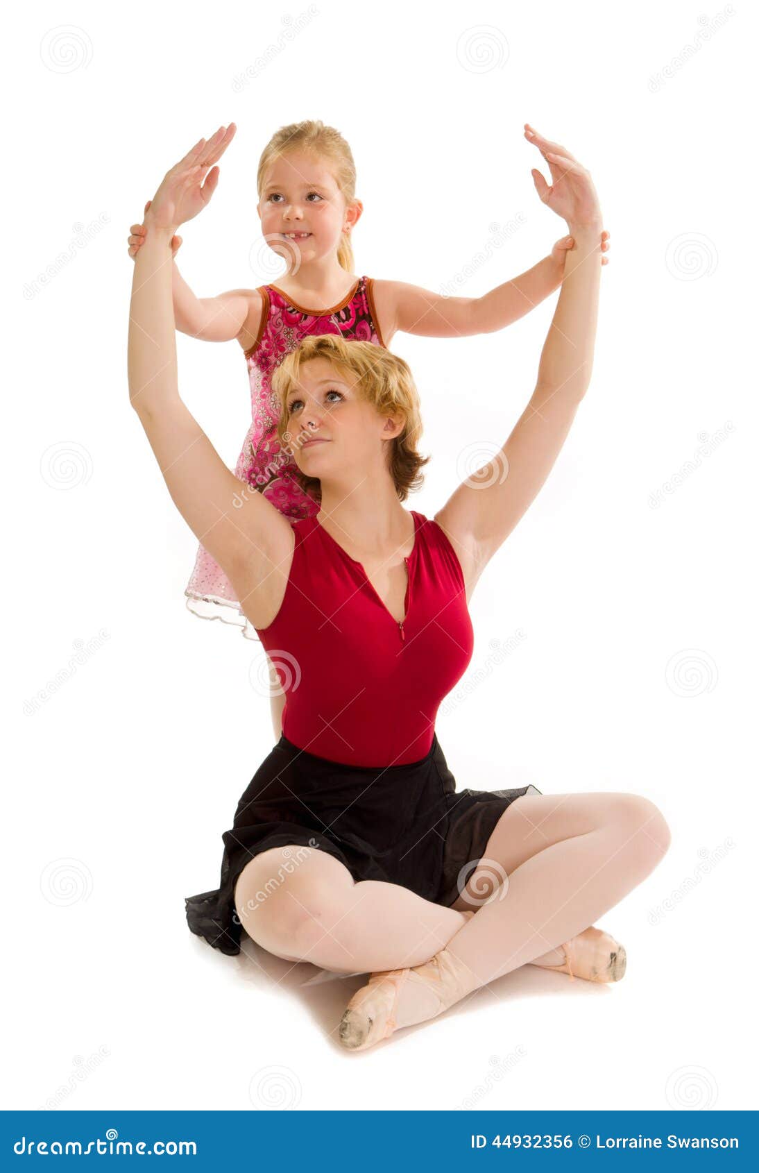Tanz-Mutter-Ballett-Student Mit Kinderunterrichtender Lektion Stockfoto ...