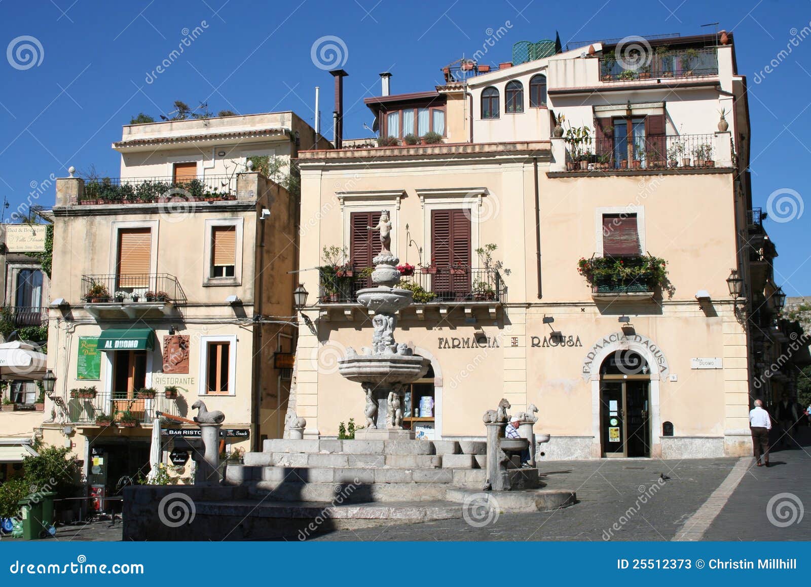 Taormina main square editorial stock photo. Image of detail - 25512373