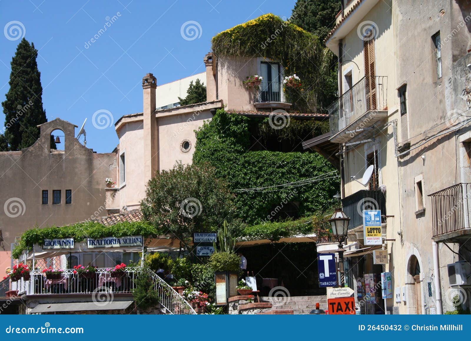 Taormina square editorial photography. Image of sicily - 26450432