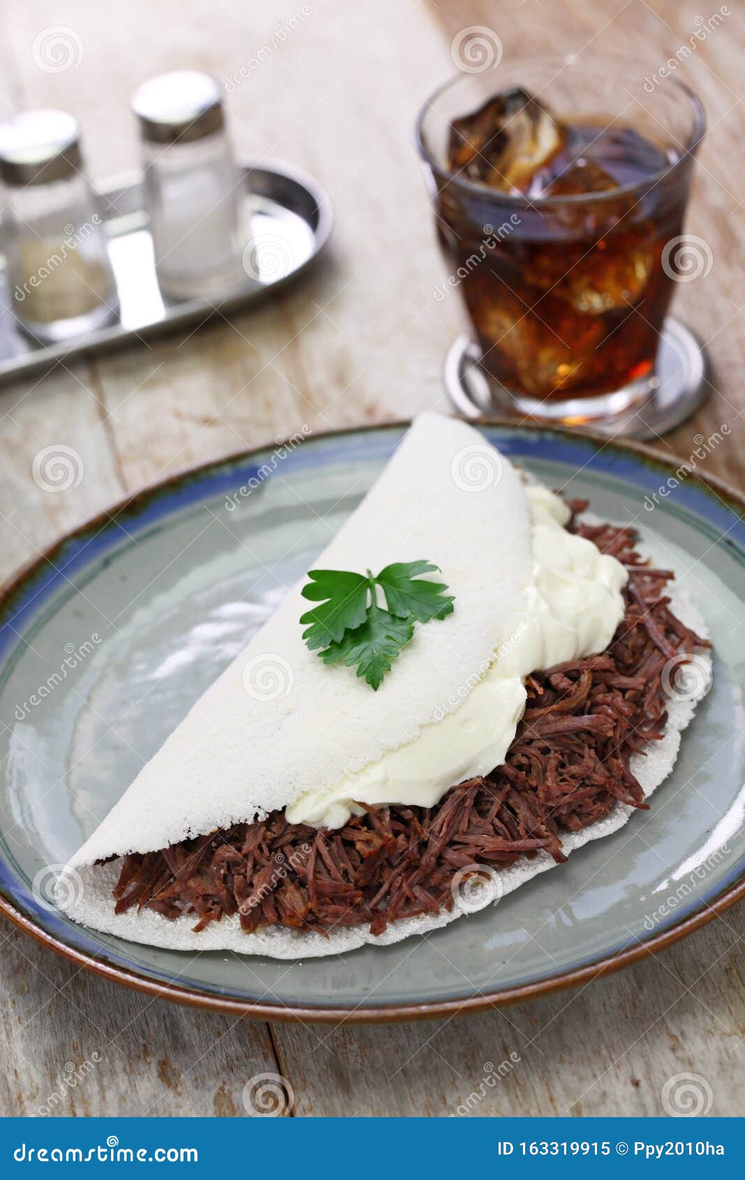 Tapioca crepe stock image. Image of street, requeijao - 163319915