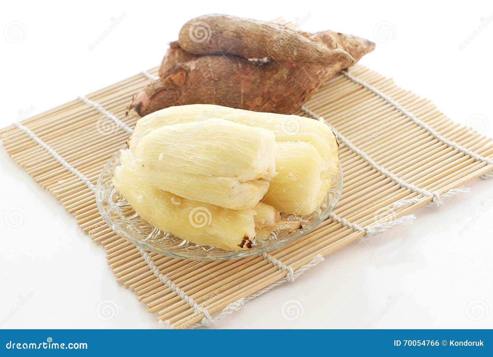 Tapioca Cuit Au Four (racine De Manioc) Photo stock - Image du dessert ...