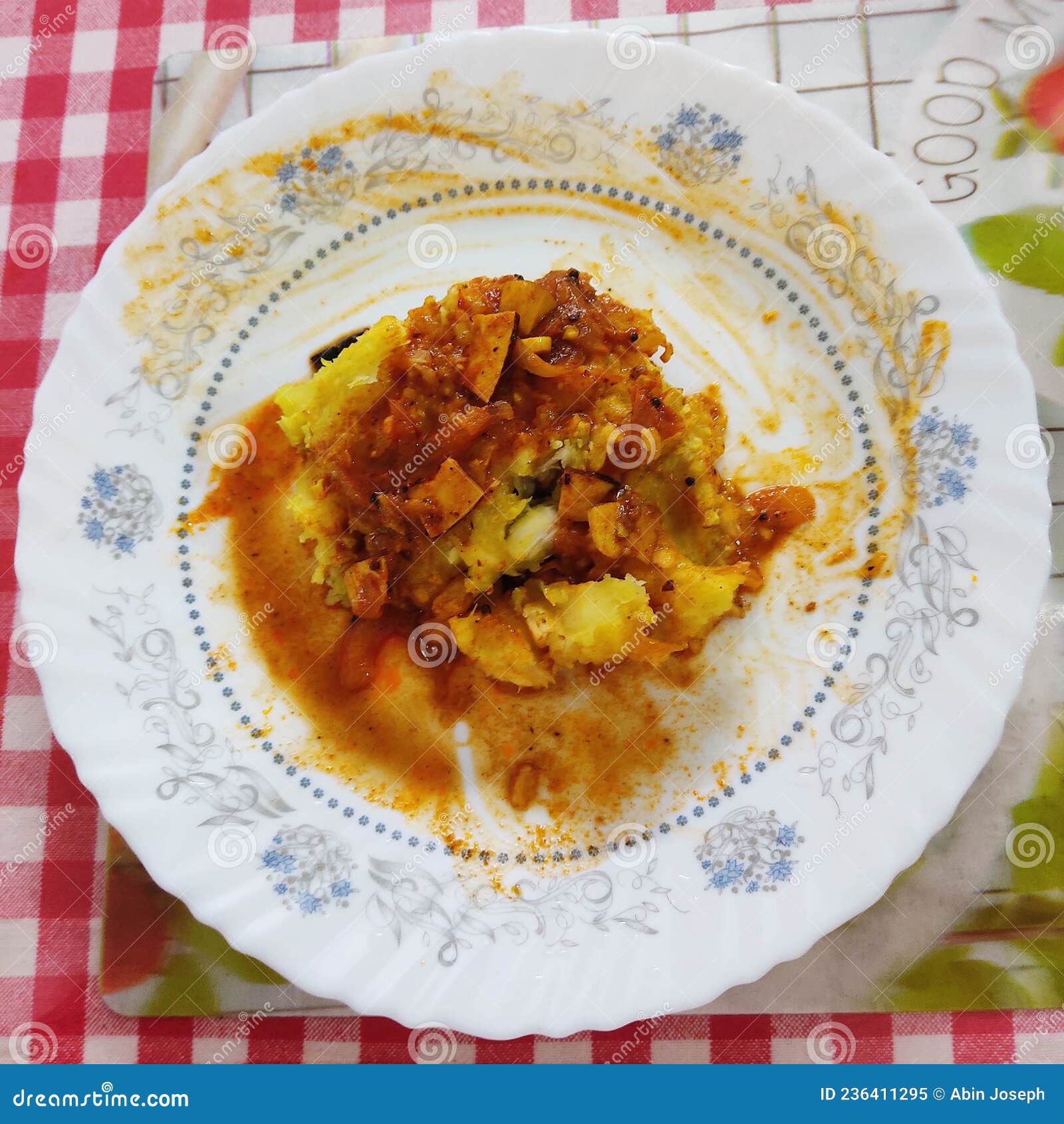 Tapioca and fish curry stock image. Image of fish, kerala - 236411295