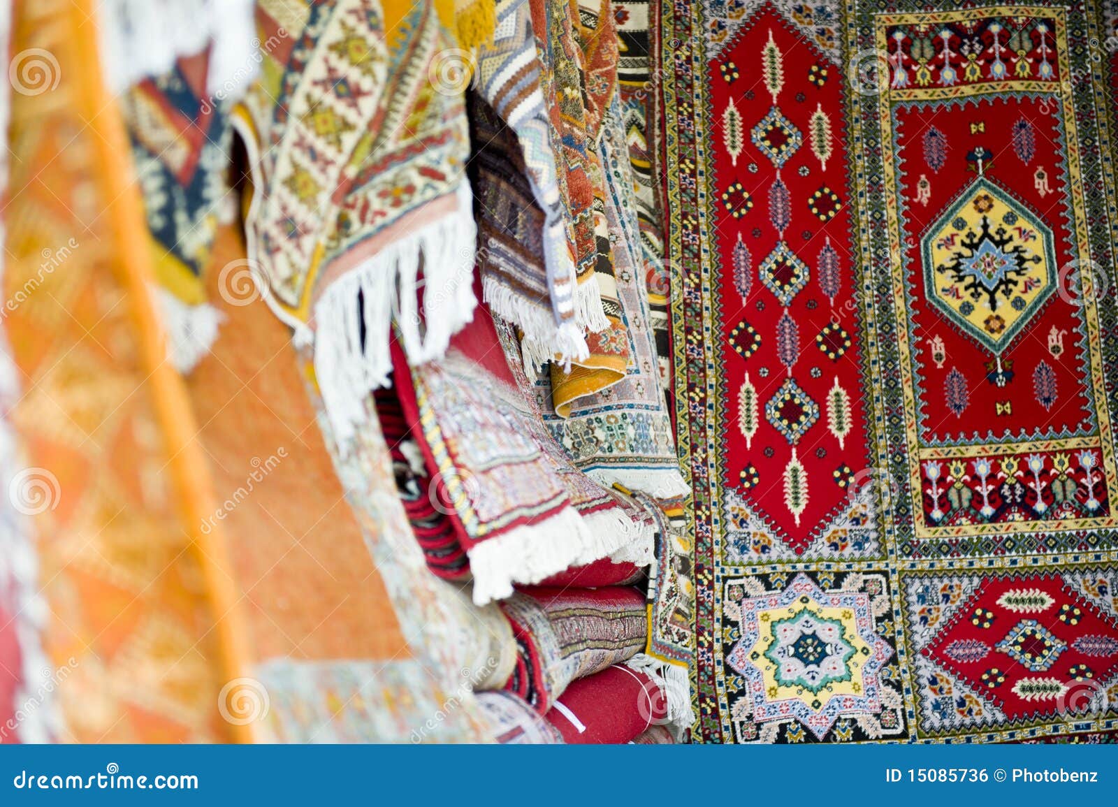 Tapis arabes photo stock. Image du couverture, coloré - 15085736