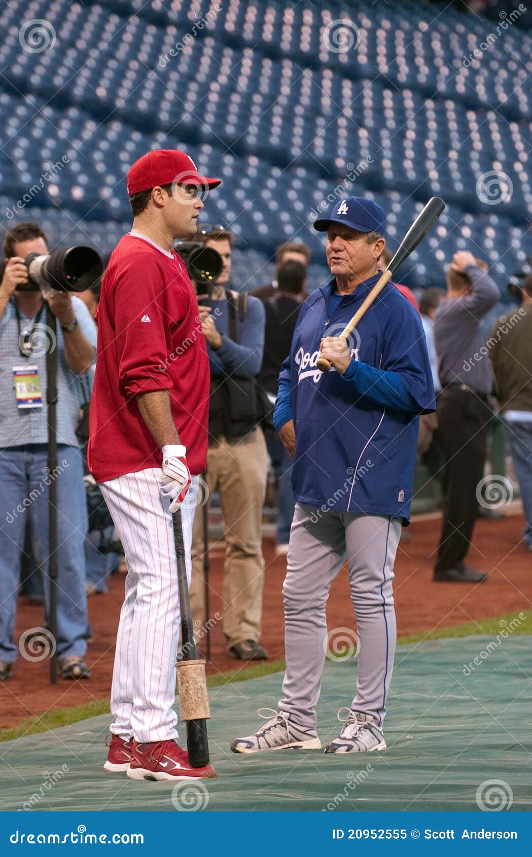 Tapotement Burrell Et Larry Bowa Image éditorial - Image du championnat ...