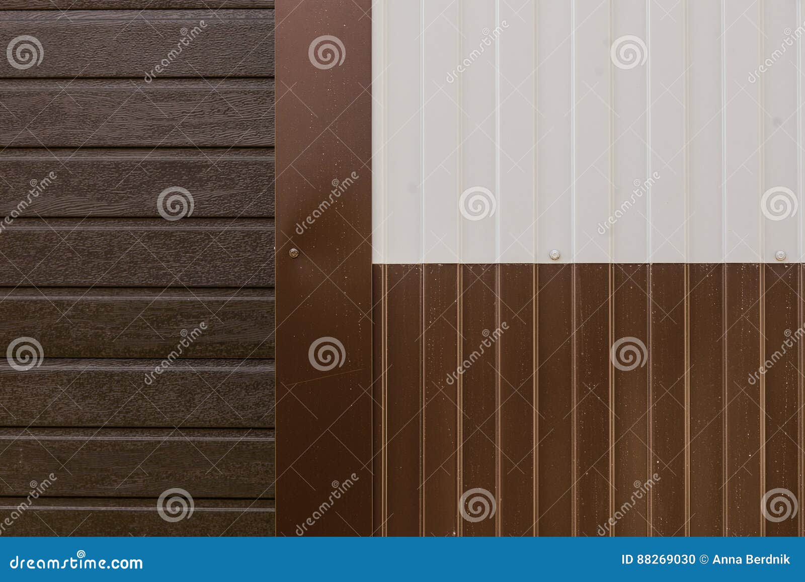 Tapume Marrom E Branco Da Textura Do Metal Foto de Stock - Imagem de ...