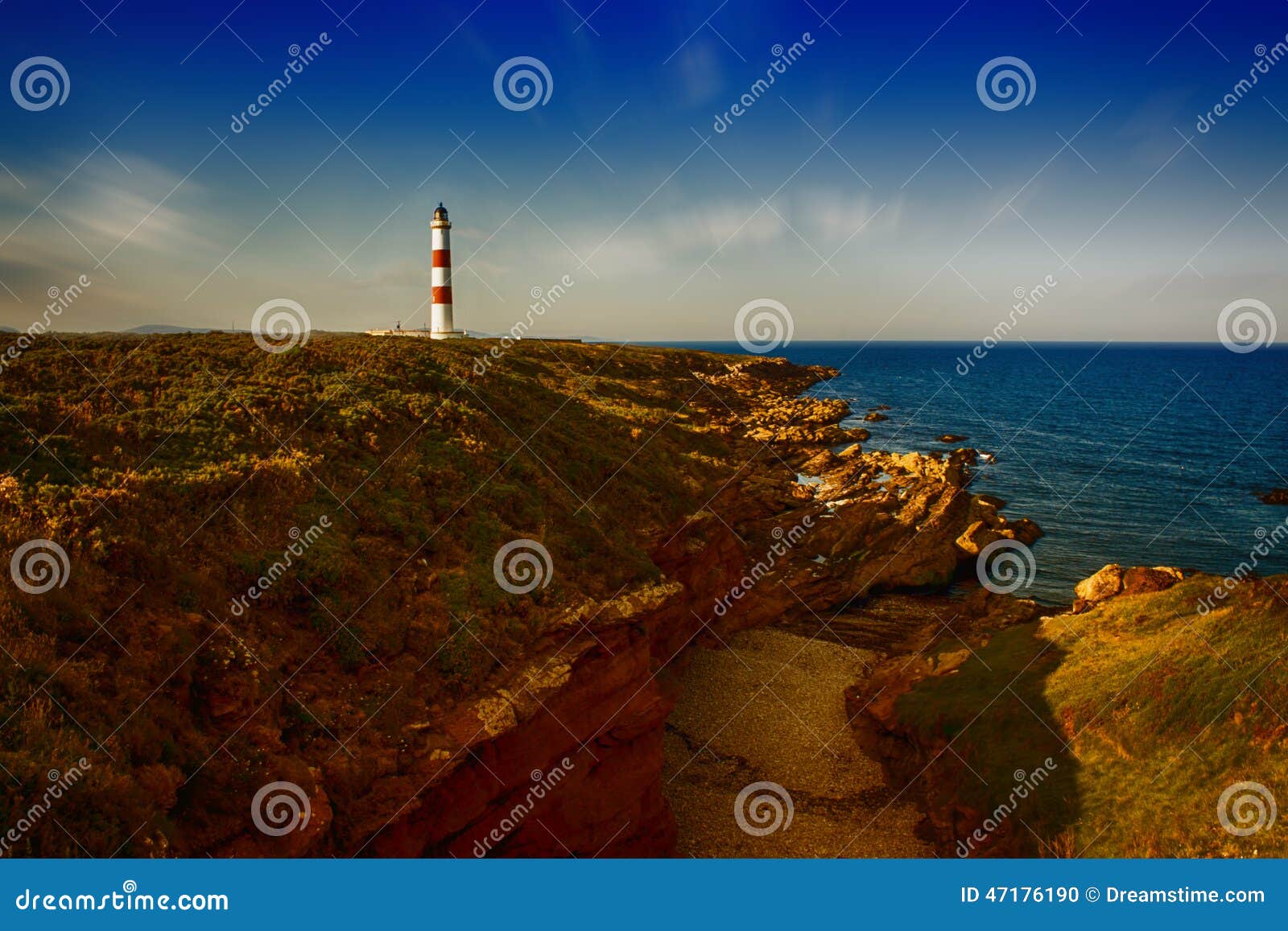 Tarbatness Lighthouse stock photo. Image of clouds, tarbatness - 47176190