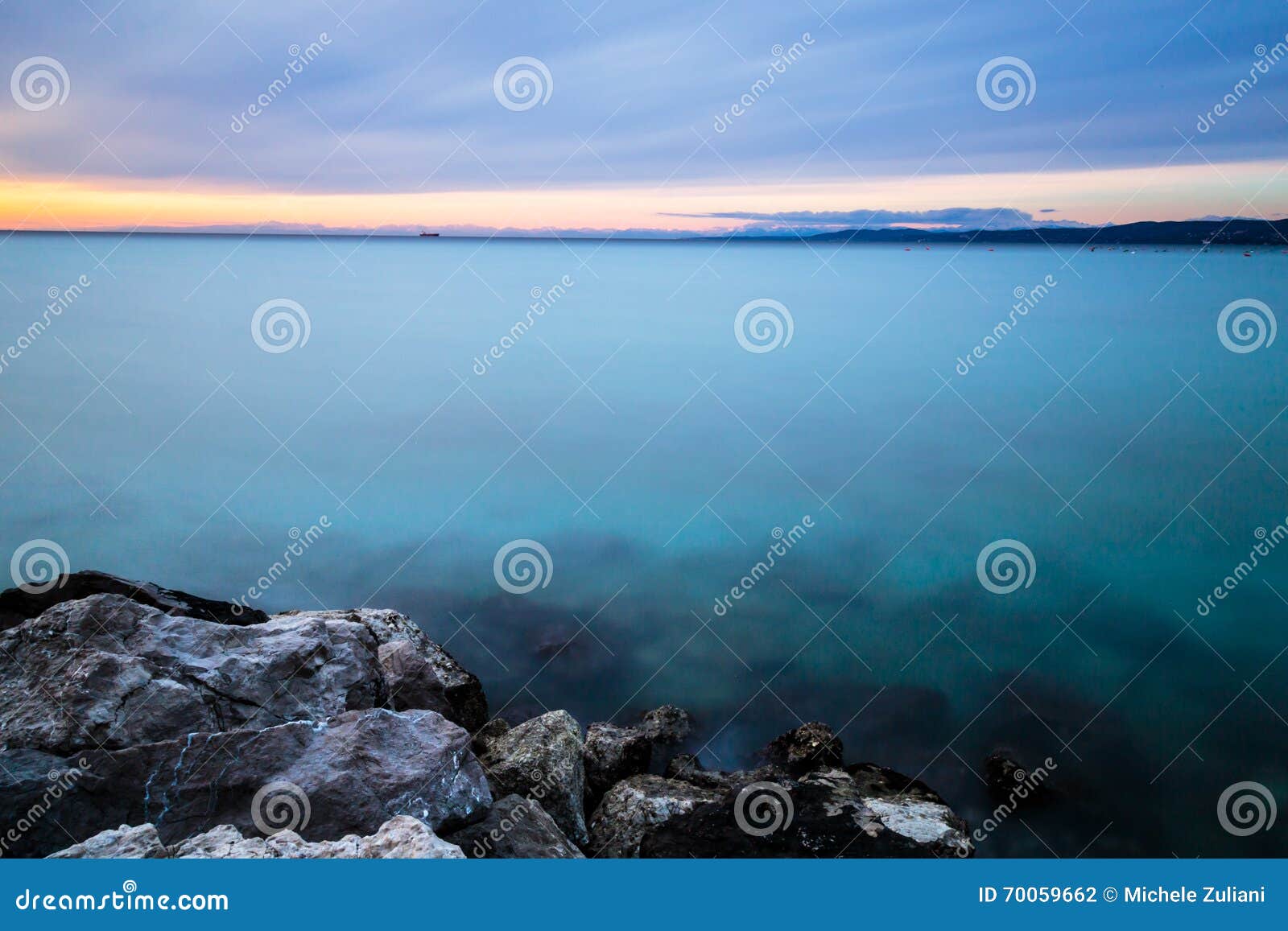 Tarde En El Golfo De Trieste Foto de archivo - Imagen de exterior ...