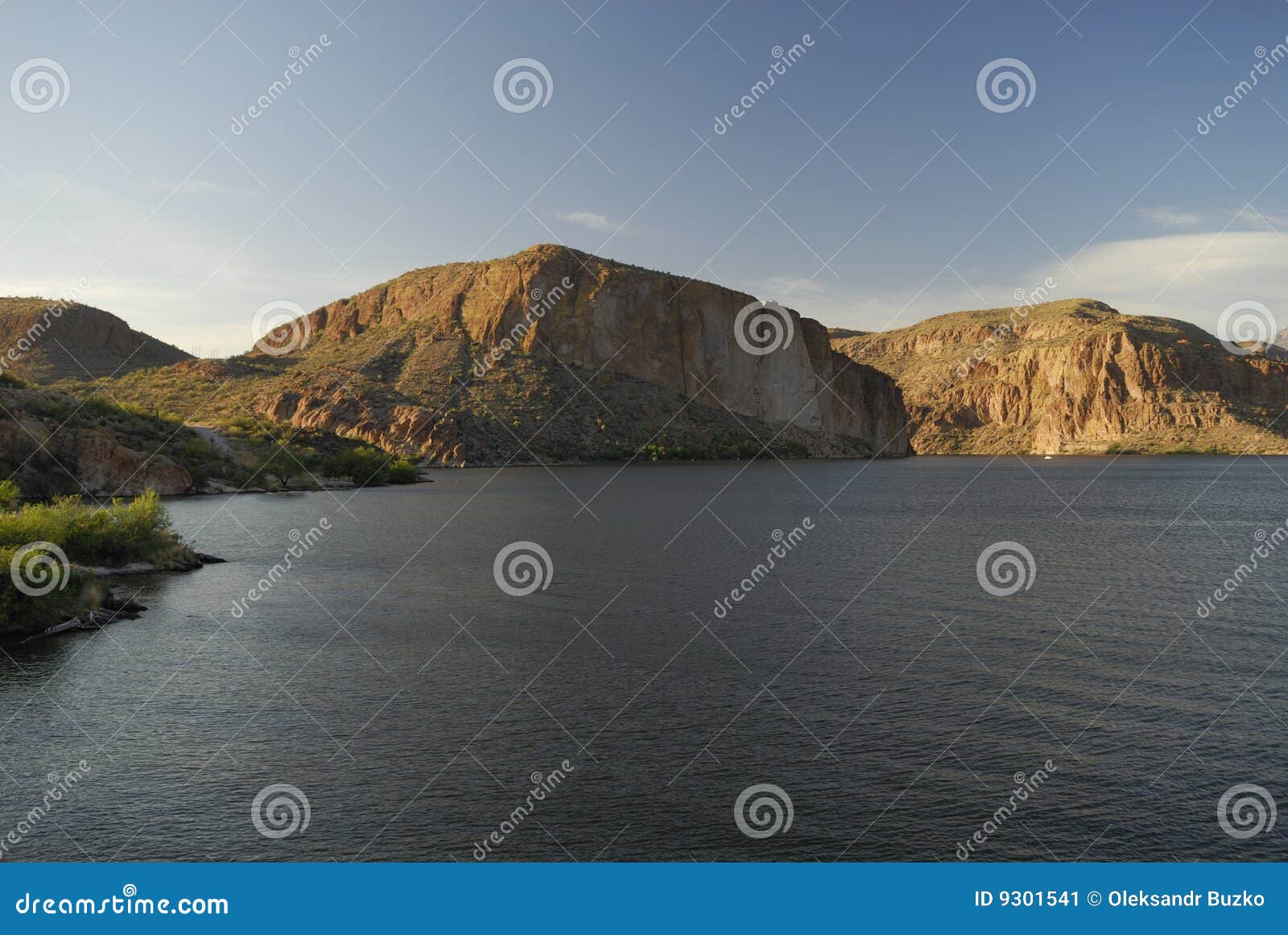 Tarde En El Lago Canyon Cerca De Phoenix, Arizona Imagen de archivo ...