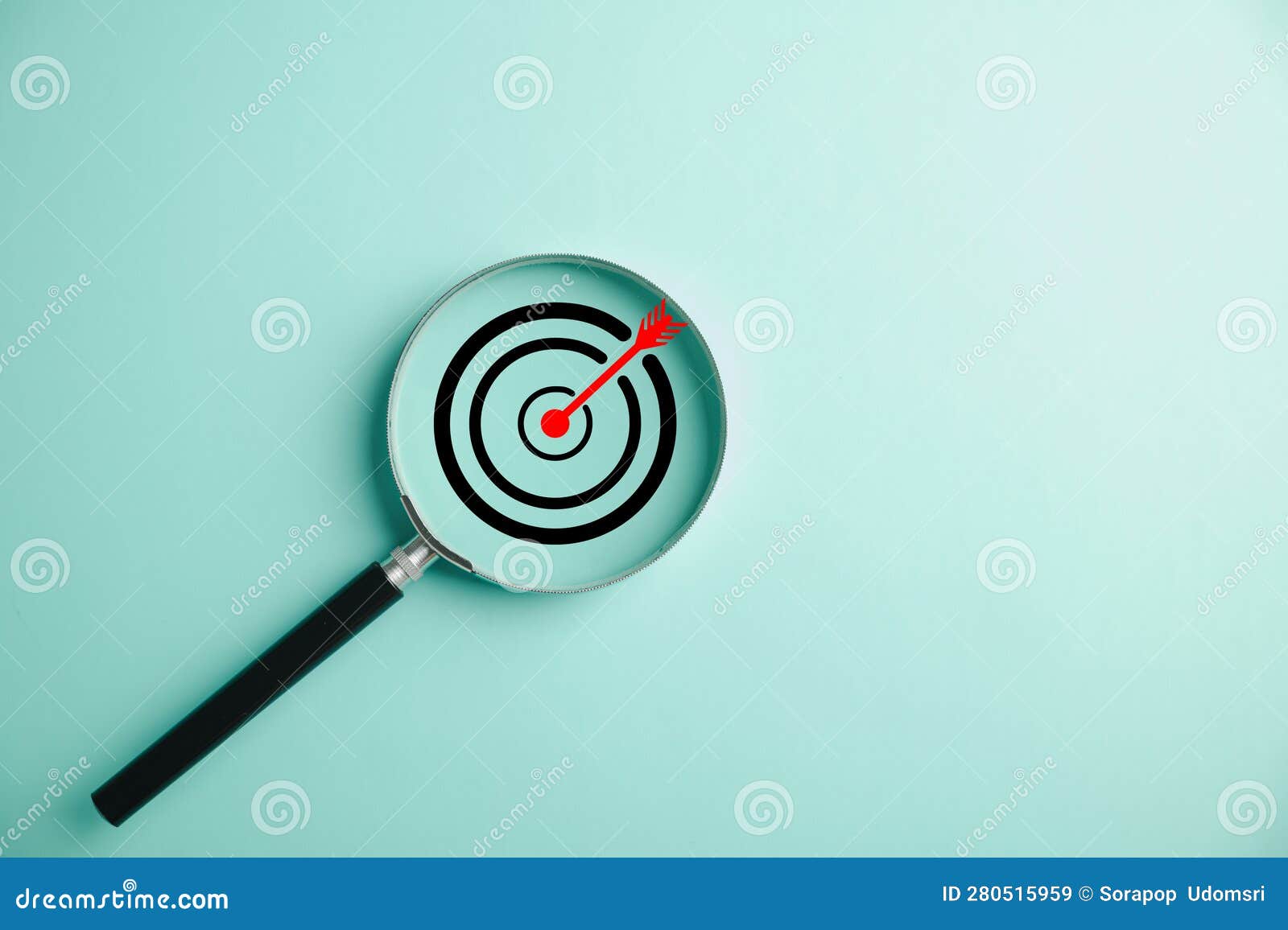 Target Board Inside Magnifier Glass for Focus Business Objective Stock ...