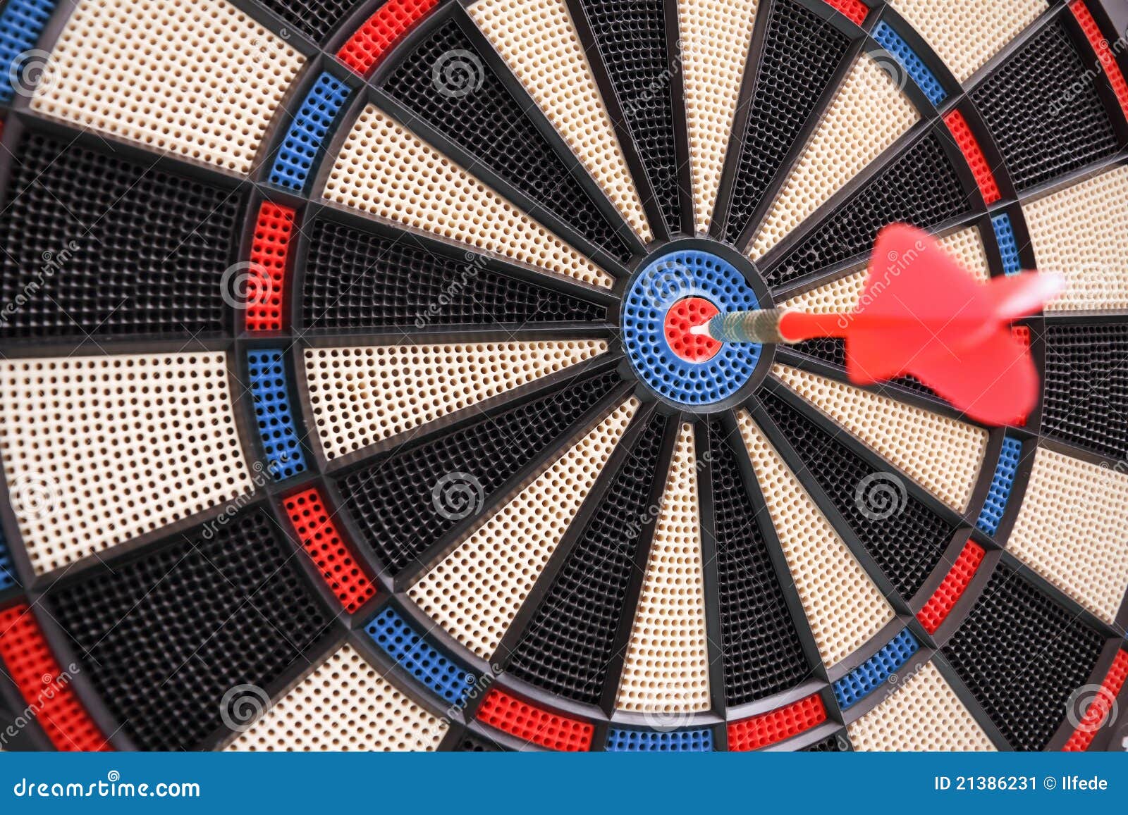 Target and dart stock image. Image of champion, arrow - 21386231
