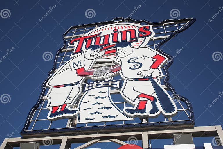 Target Field - Minnesota Twins Editorial Photography - Image of ...