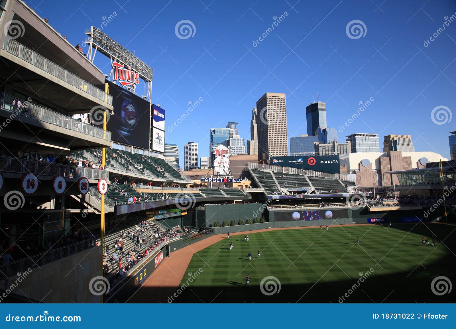 Target Field - Minnesota Twins Editorial Photography - Image of midwest ...