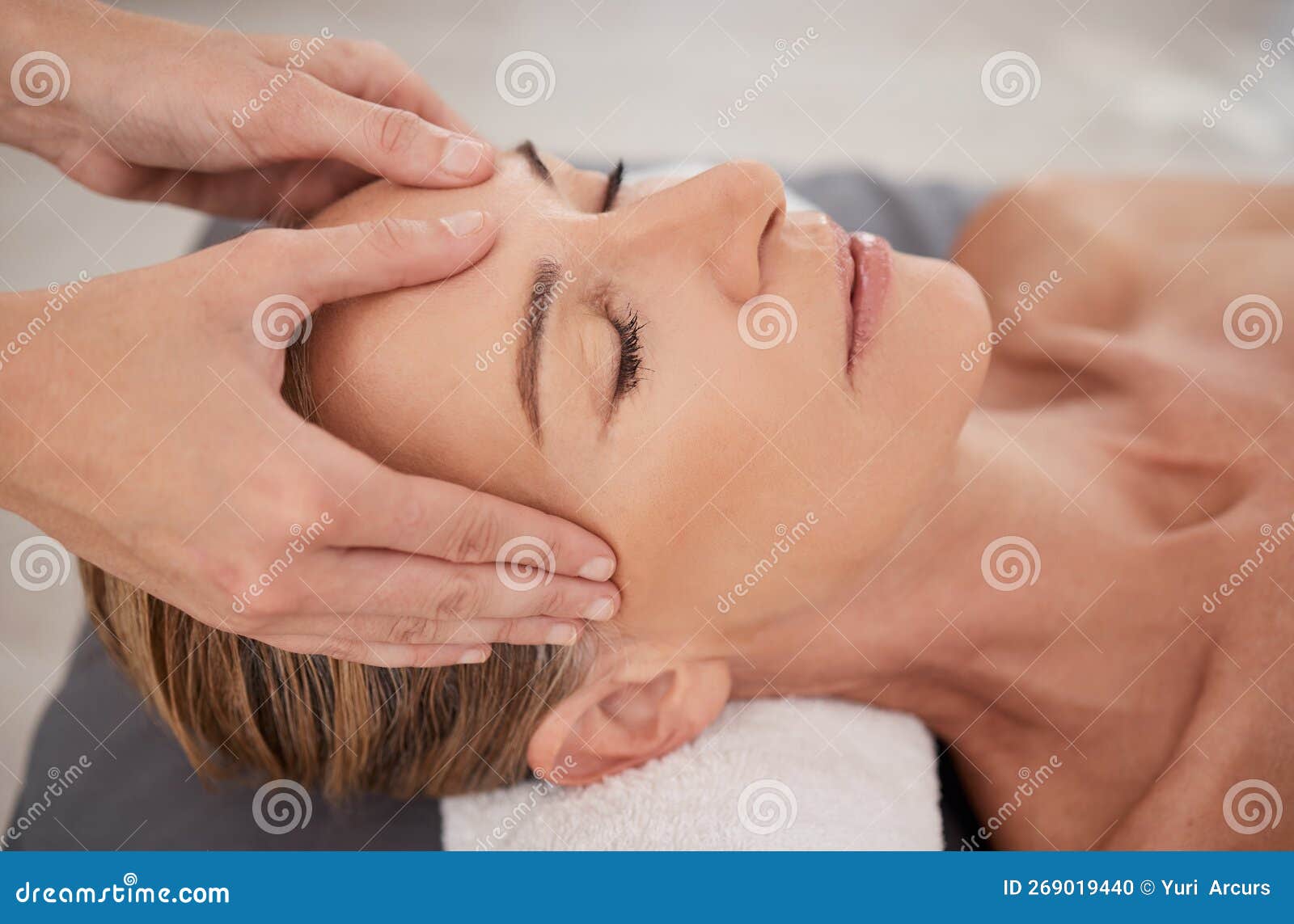 Targeting Pressure Points That Promote Ultimate Relaxation Closeup