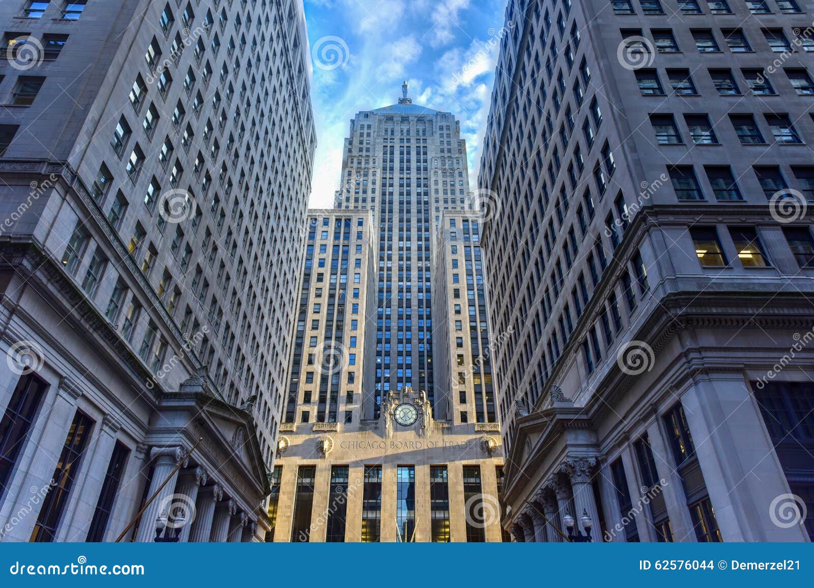 Tarjeta De Chicago Del Edificio Del Comercio Imagen de archivo ...