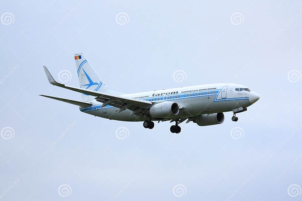 Tarom 737 in retro livery editorial photo. Image of boeing - 35675861