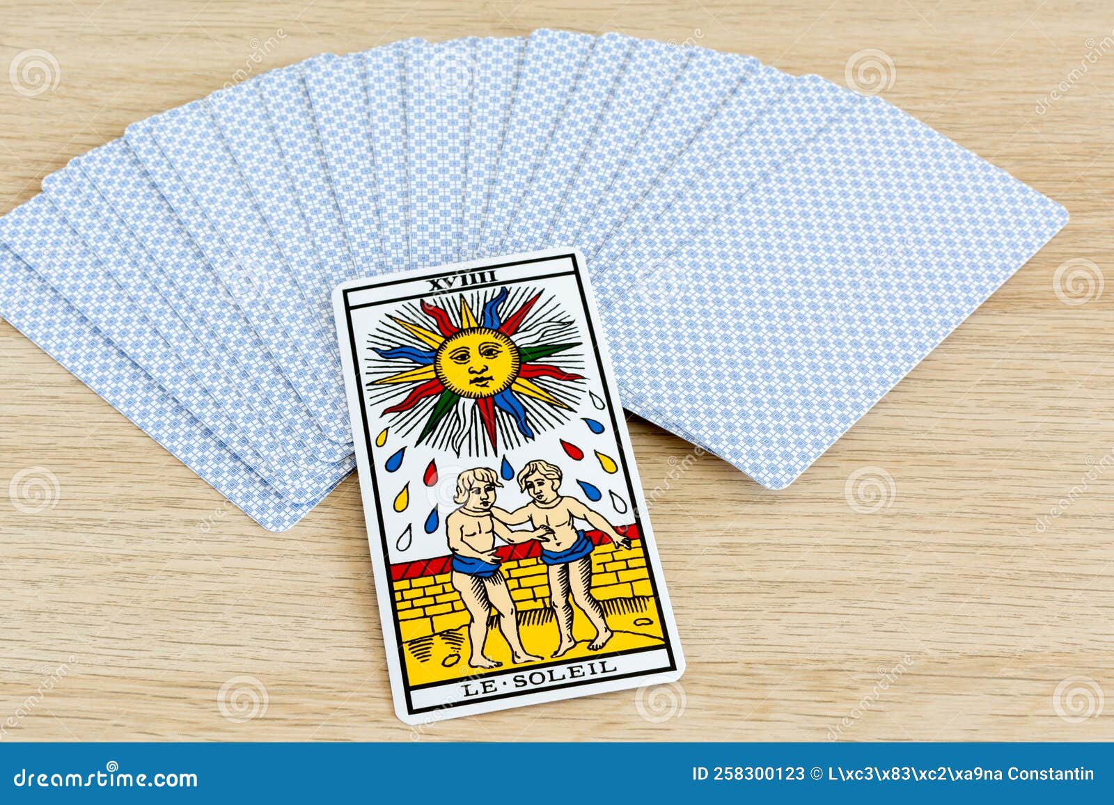 Tarot de marsella foto de archivo editorial. Imagen de fortuna - 258300123