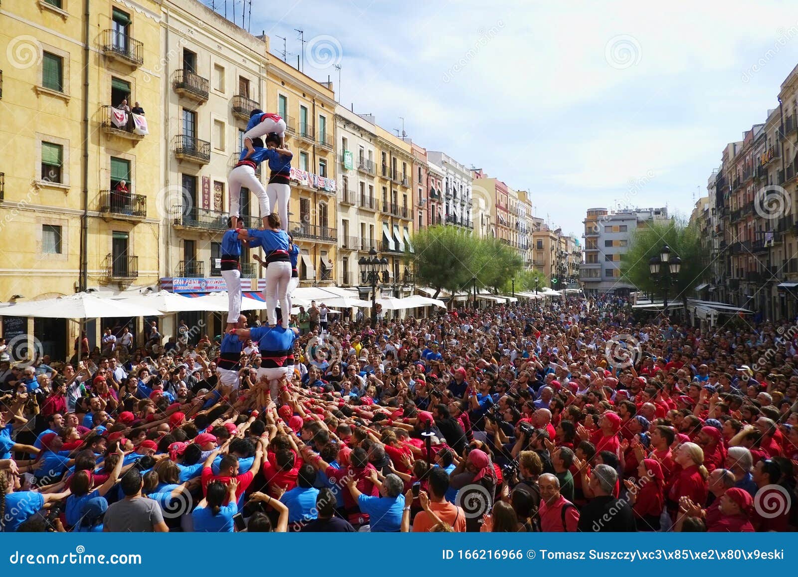 Tarragona people tower editorial photo. Image of force - 166216966