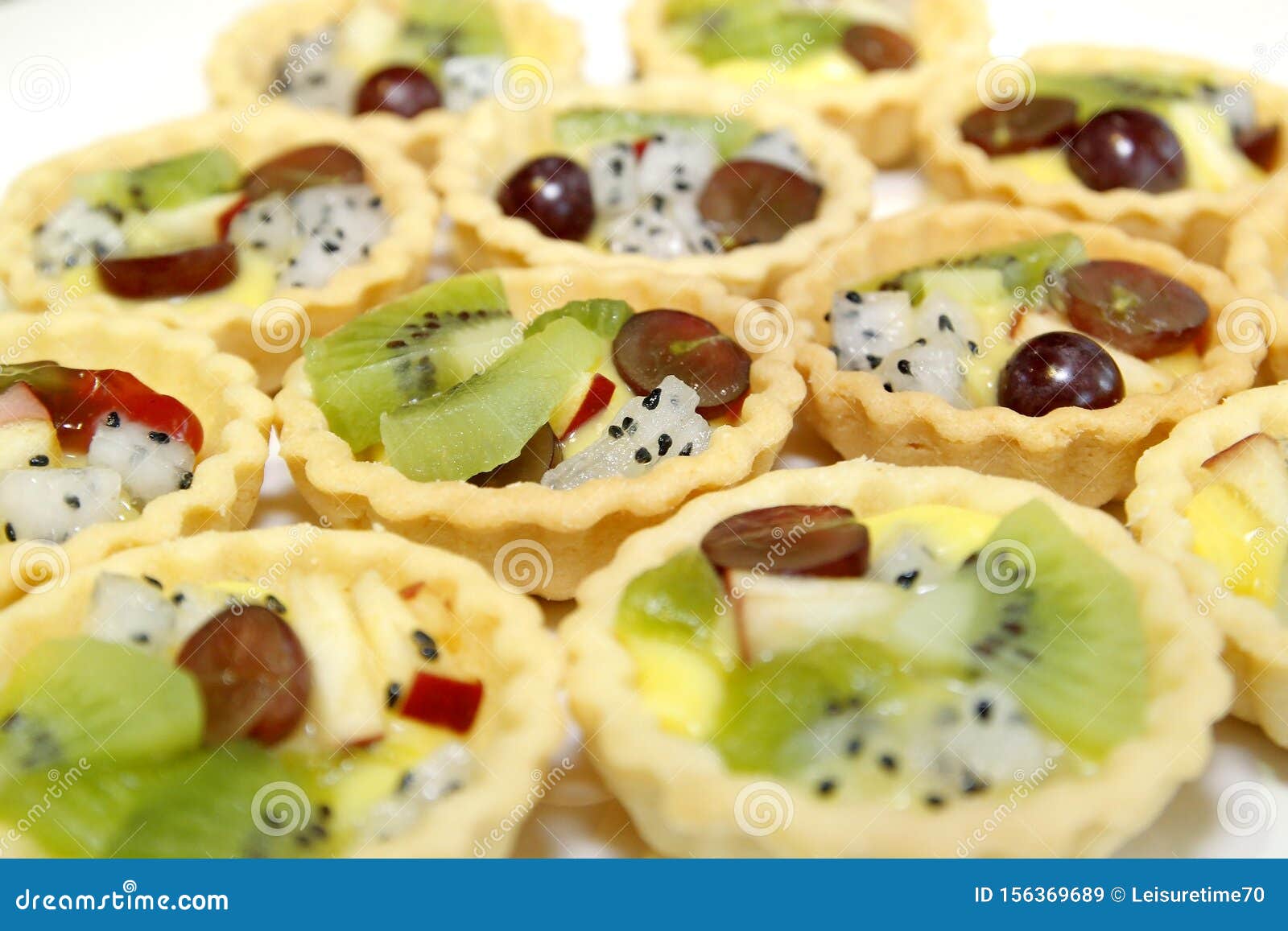 Tarte De Fruta Na Linha De Buffet Imagem de Stock - Imagem de tarte ...