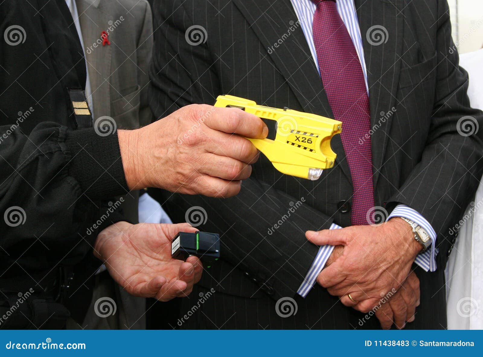 Taser gun illustration editorial stock photo. Image of joie - 11438483