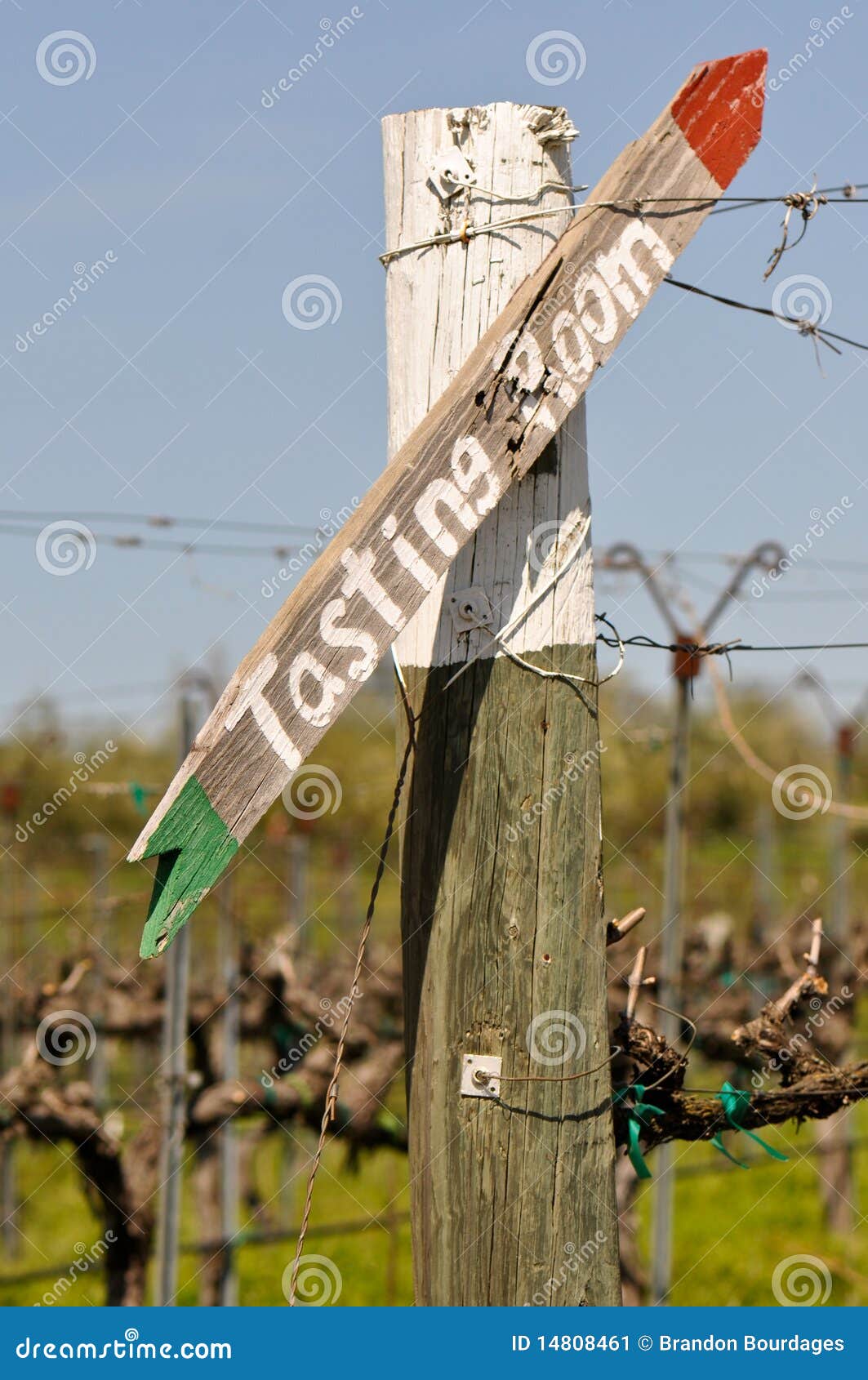 Tasting Room Sign Post stock image. Image of advertising - 14808461
