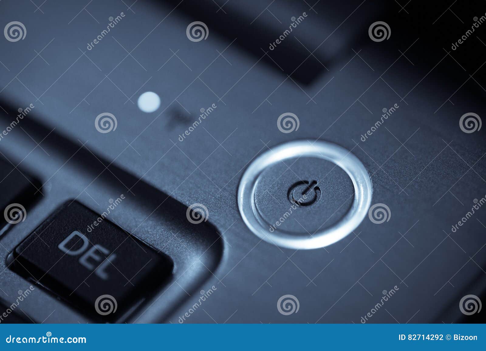 Tasto Di Potenza Del Computer Portatile Fotografia Stock - Immagine di ...