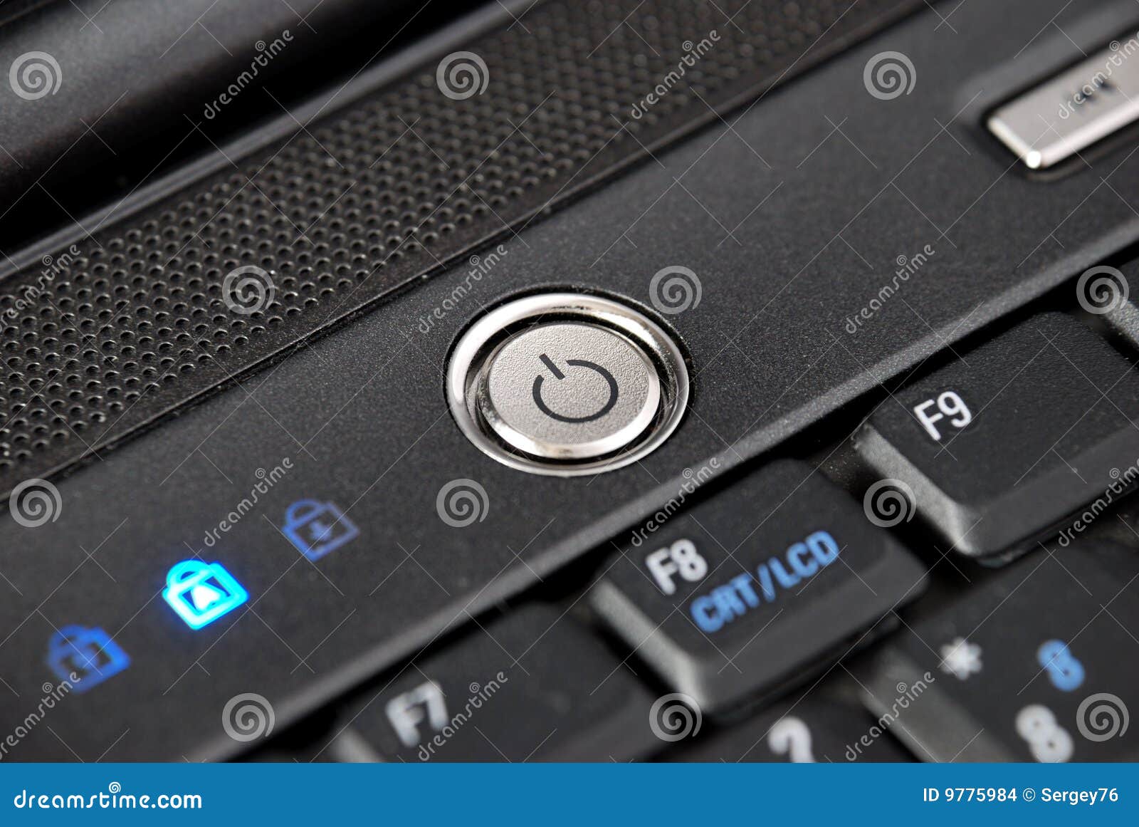 Tasto Di Potenza Del Computer Portatile Fotografia Stock - Immagine di ...