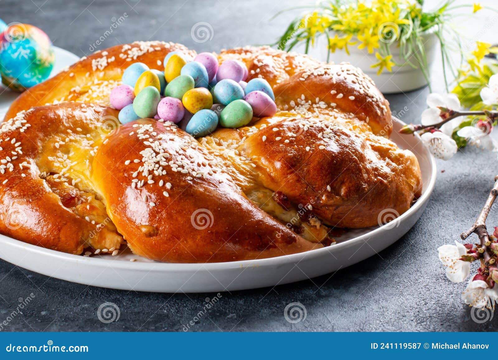 Tasty Easter Bread. Easter Bread and Eggs. Italian Easter Bread Stock ...