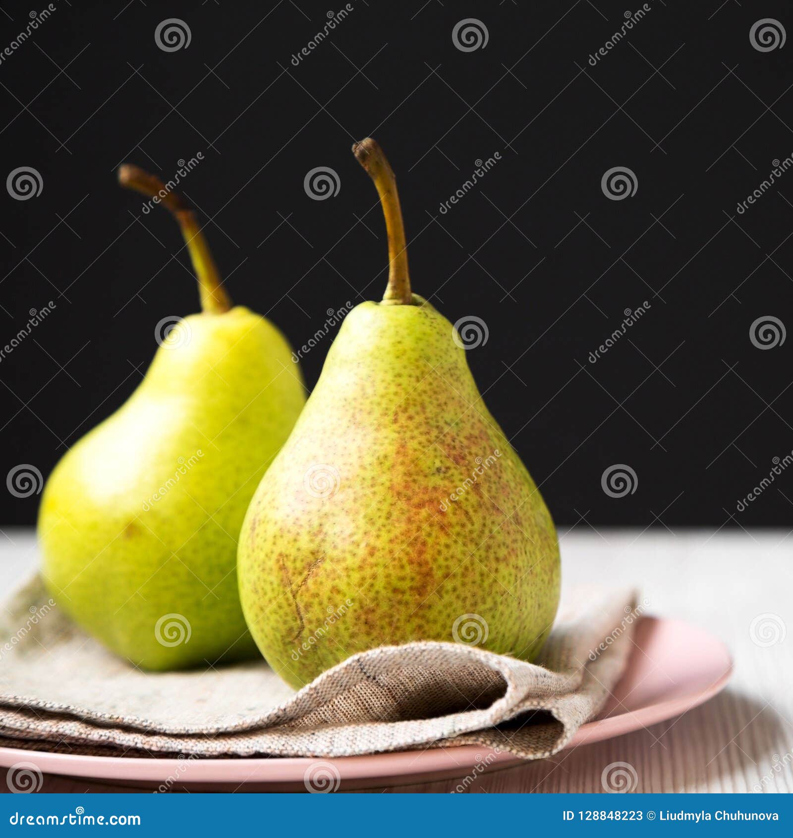 Tasty Fresh Pears on Pink Plate, Side View. Closeup Stock Image - Image ...