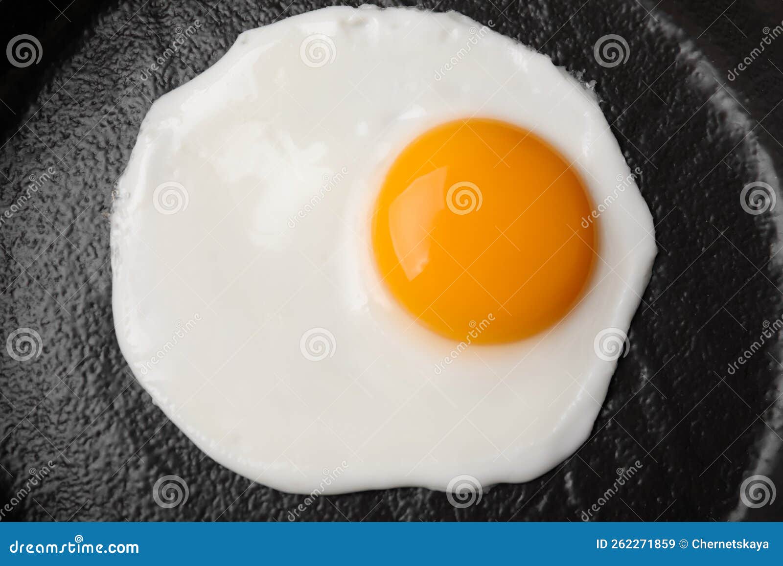 Tasty Fried Egg in Pan, Top View Stock Image - Image of object, gourmet ...