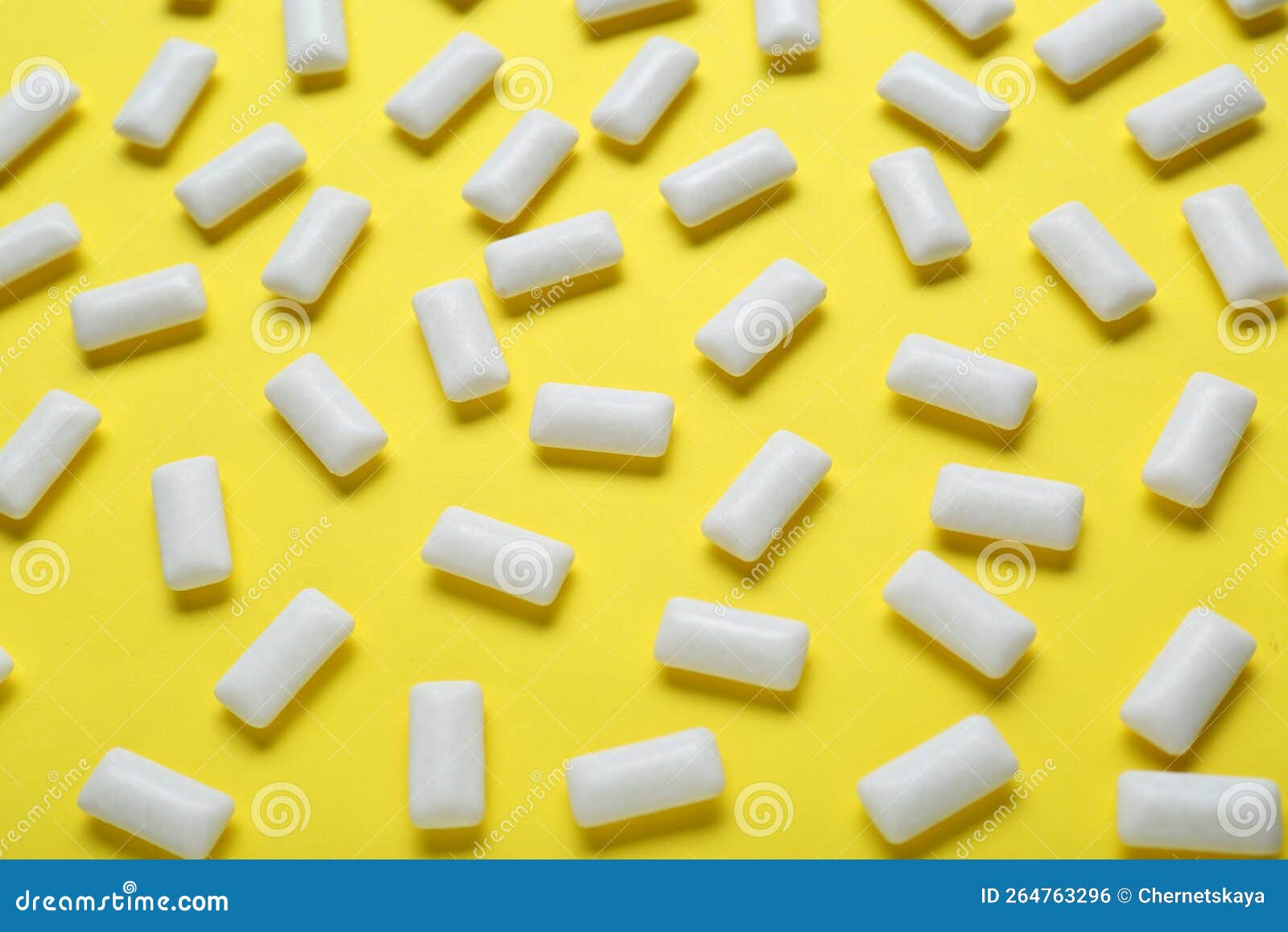Tasty White Chewing Gums on Yellow Background, Flat Lay Stock Photo ...