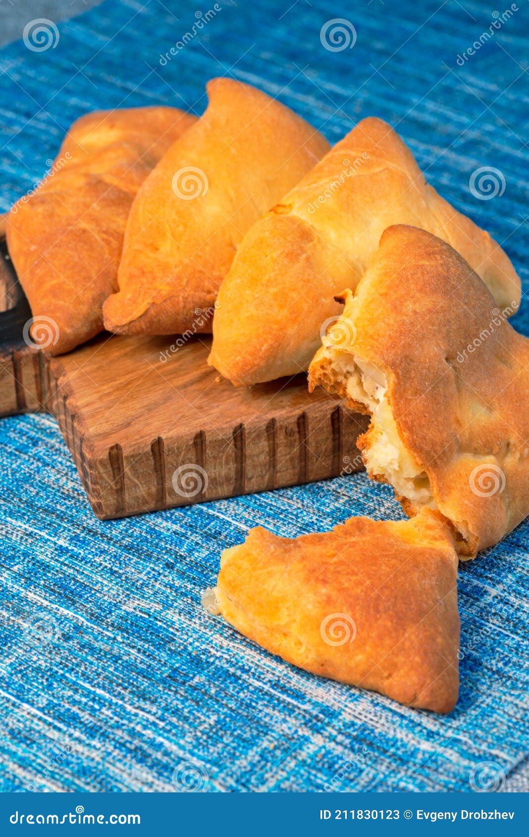 Tatar National Pie Echpochmak Stock Image - Image of food, echpochmak ...
