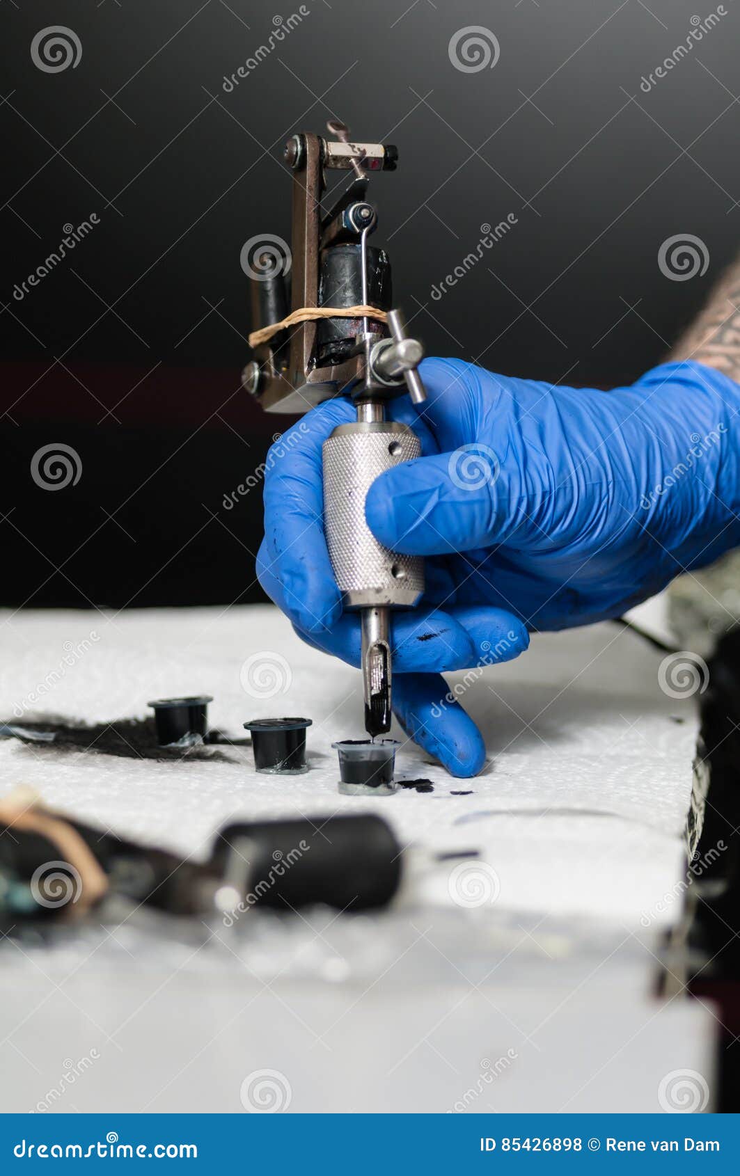 Tattoo Artist Making Tattoo Stock Photo - Image of horizontal, tool ...