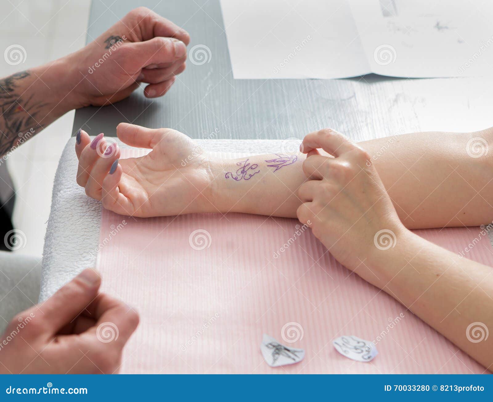 Tattoo Artist at Work Close Up Stock Photo - Image of needle, master ...