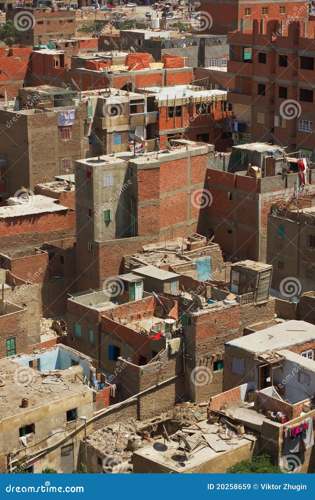 Taudis du Caire image stock. Image du arabe, toit, horizontal - 20258659
