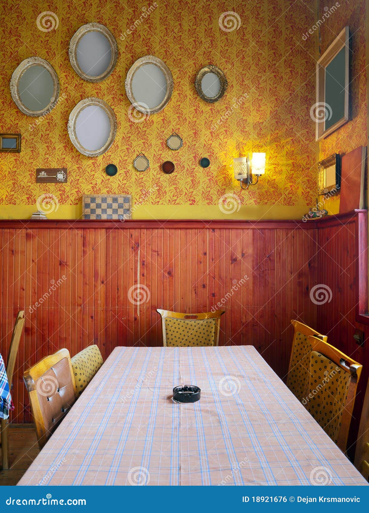 Tavern interior stock photo. Image of beverages, tourism - 18921676