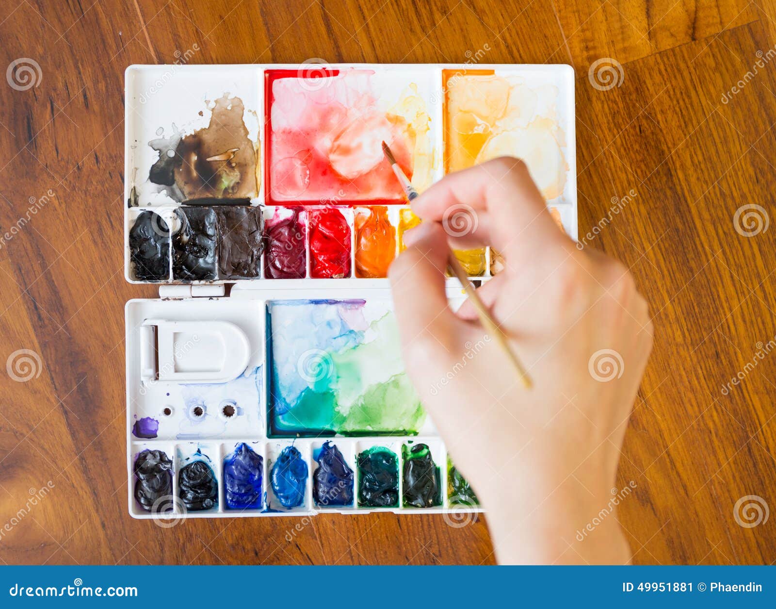 Tavolozza Della Pittura E Del Pennello Immagine Stock - Immagine di ...