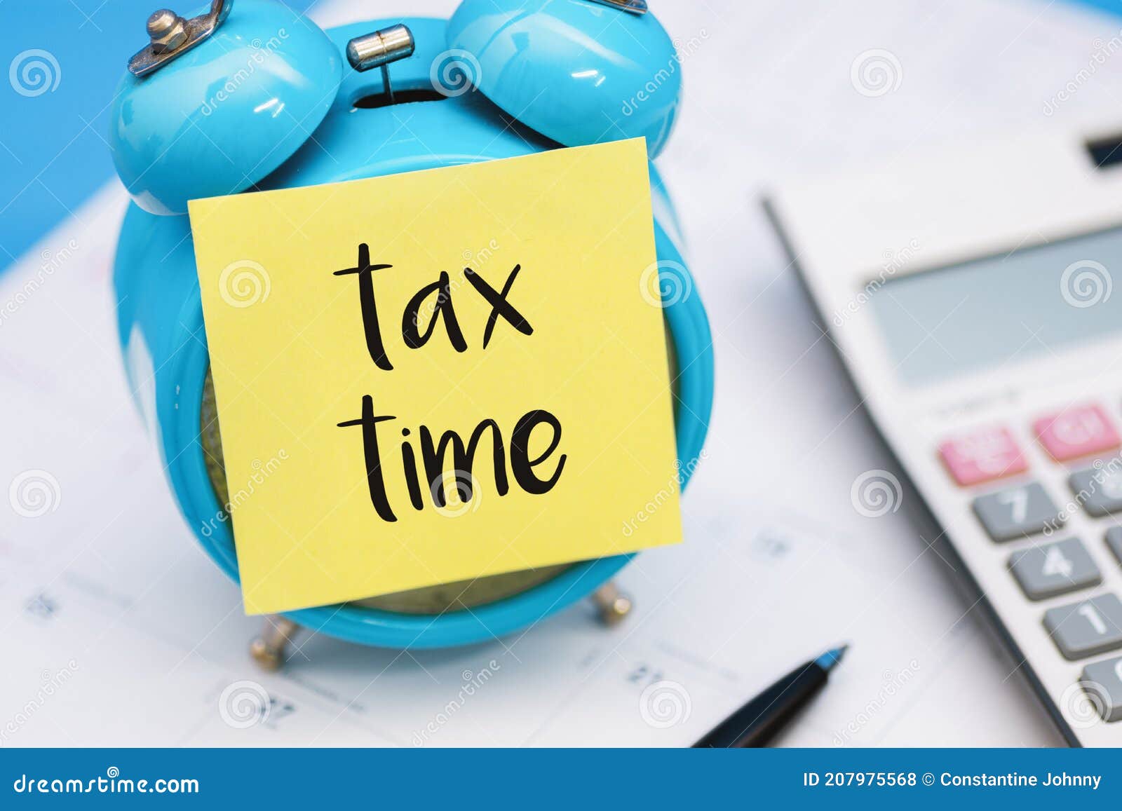 Tax Time Written on Sticky Note Stock Photo - Image of paying, document ...