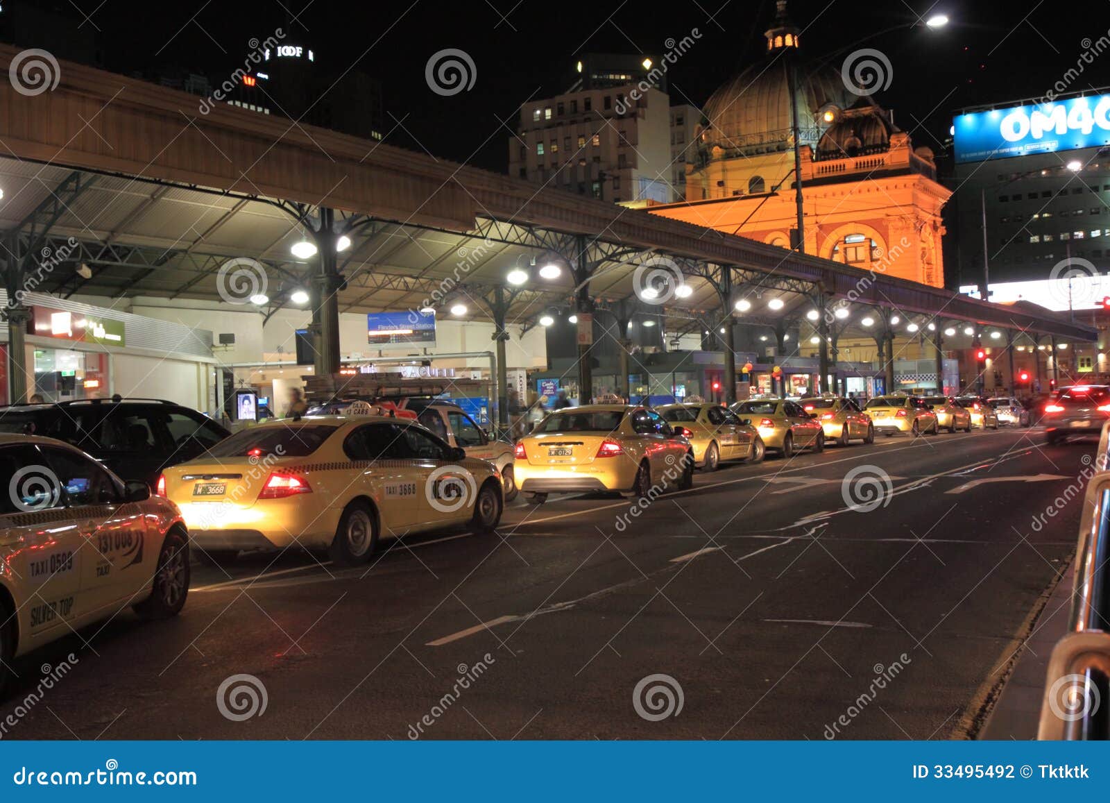 Taxi queue Melbourne editorial photography. Image of culture - 33495492