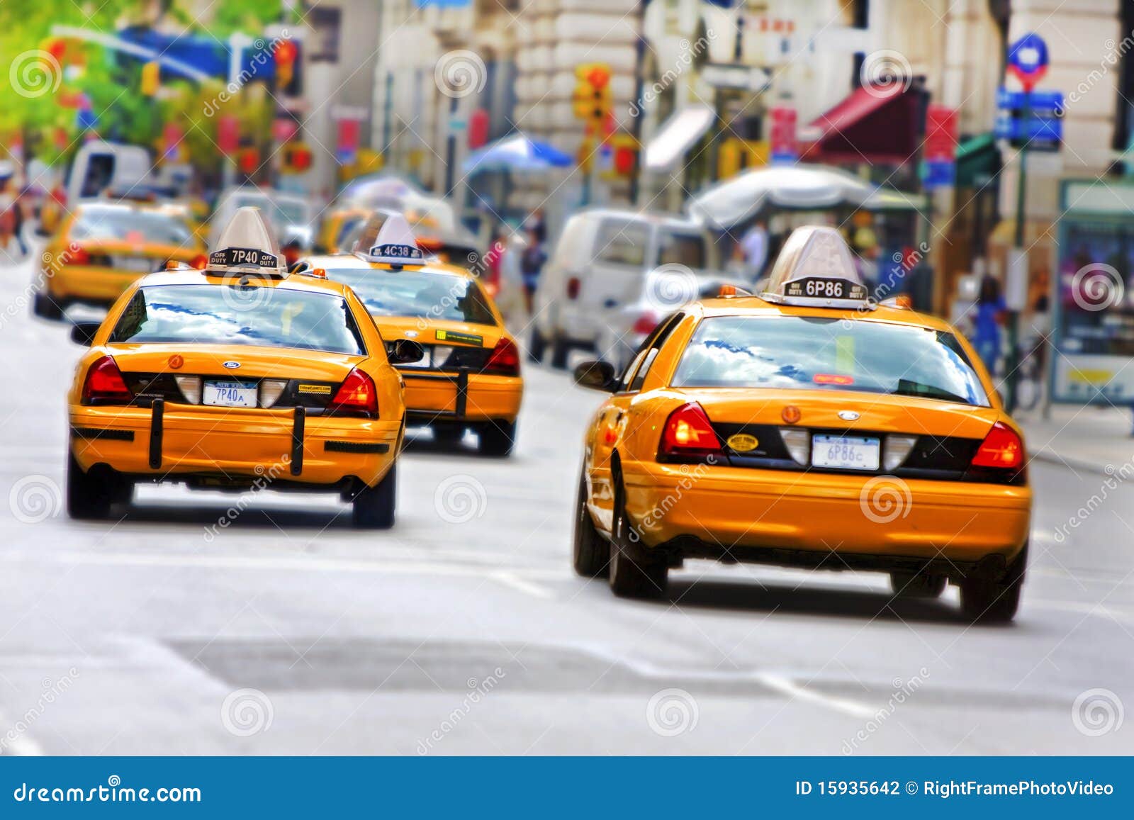 Taxies in Manhattan editorial photography. Image of colorful - 15935642