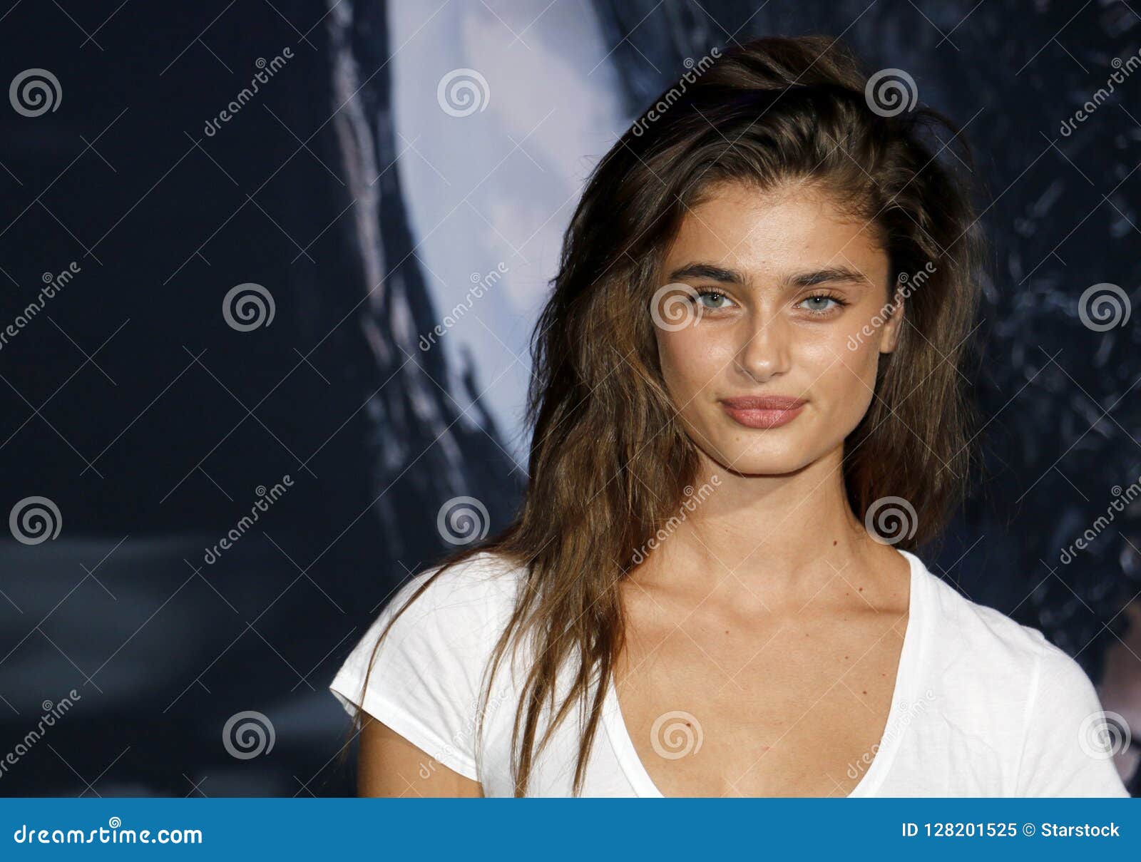 Taylor Hill image éditorial. Image du reid, ruben, robuste - 128201525