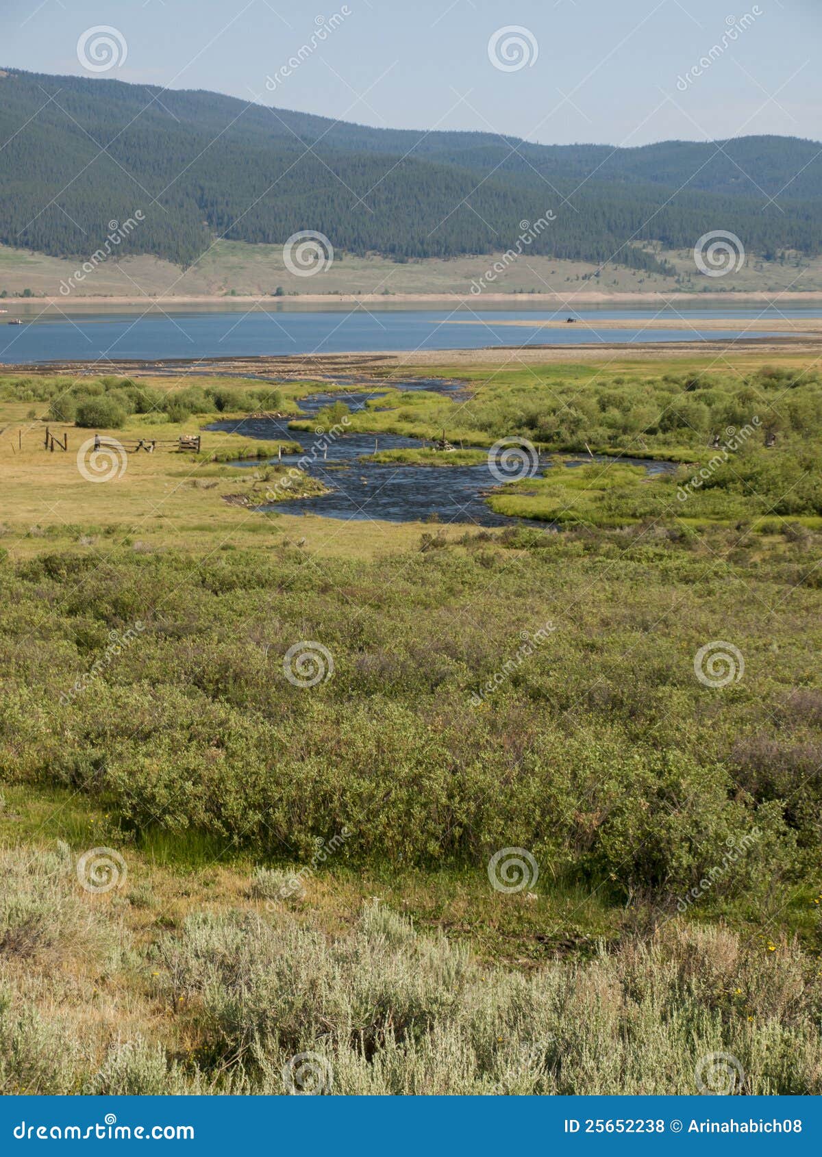 Taylor Park Reservoir stock photo. Image of rocky, mountains - 25652238