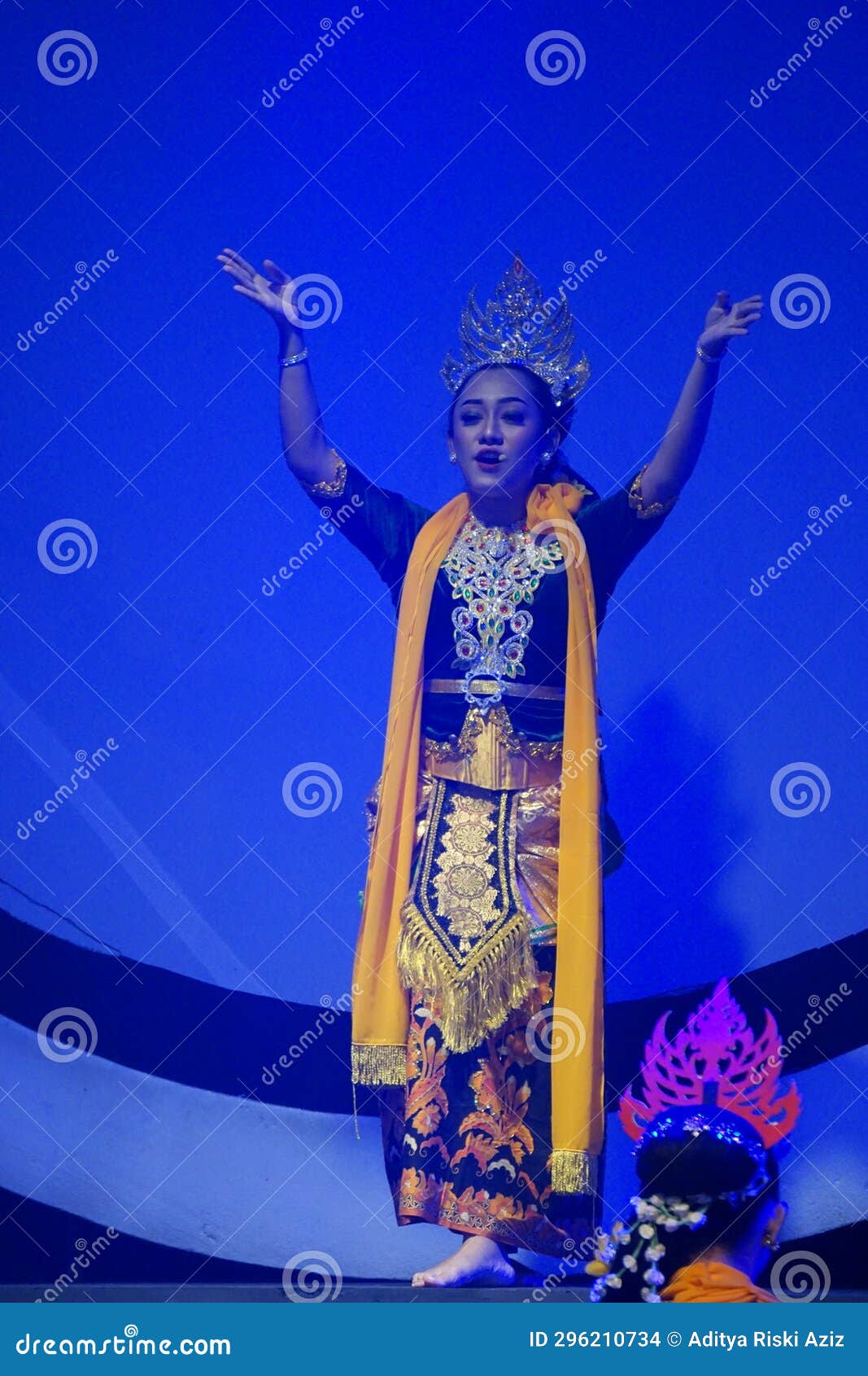 Tayub Sukowati Dance from Sragen Central Java, Indonesia Editorial ...