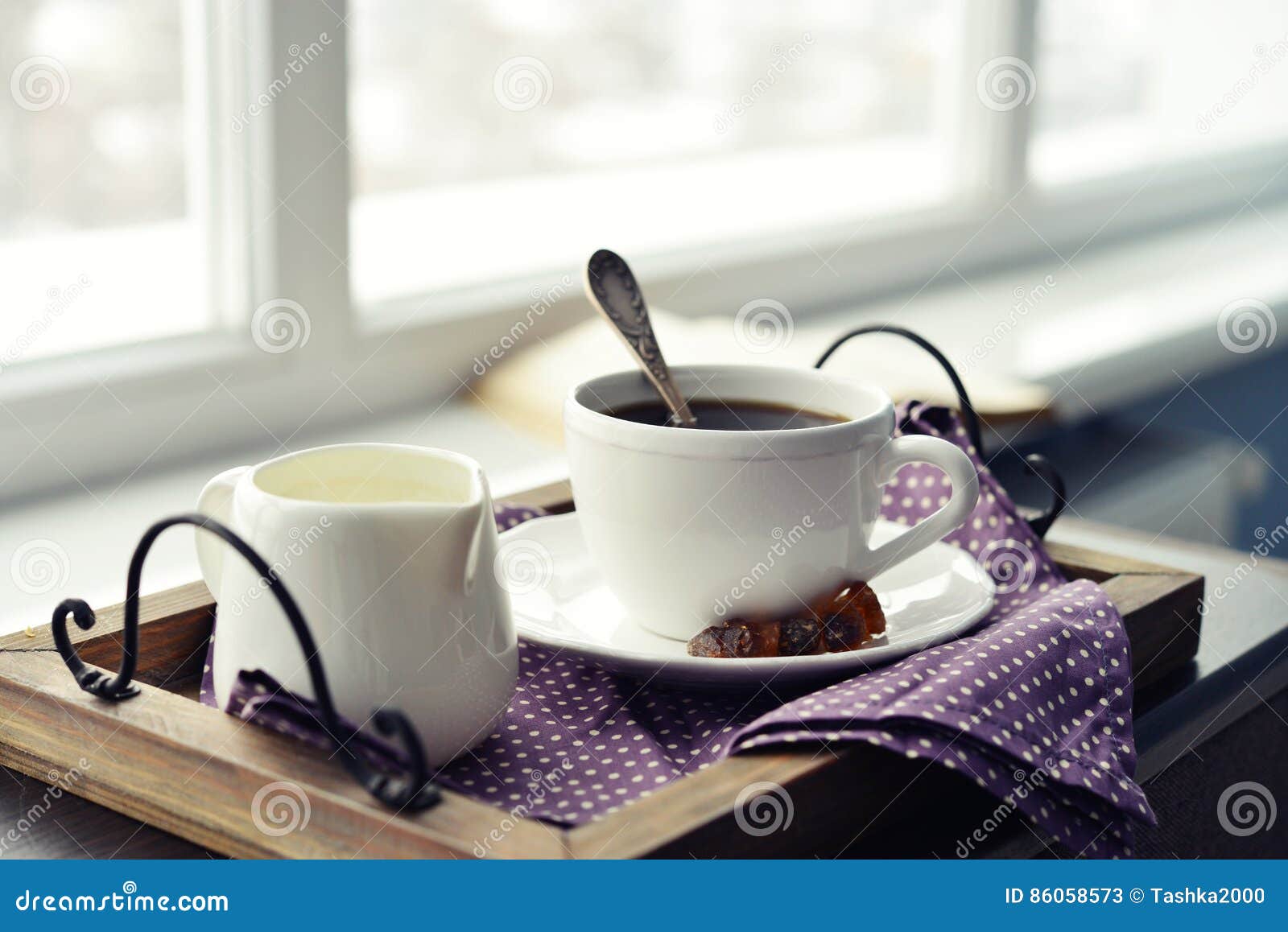 Tazza di caffè immagine stock. Immagine di annata, sunlight - 86058573